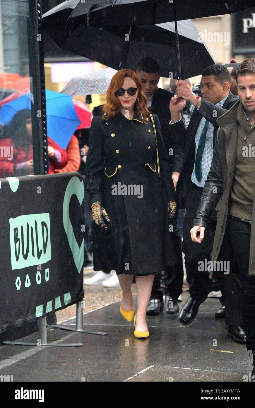 Christina hendricks candids hi-res stock photography and images - Alamy