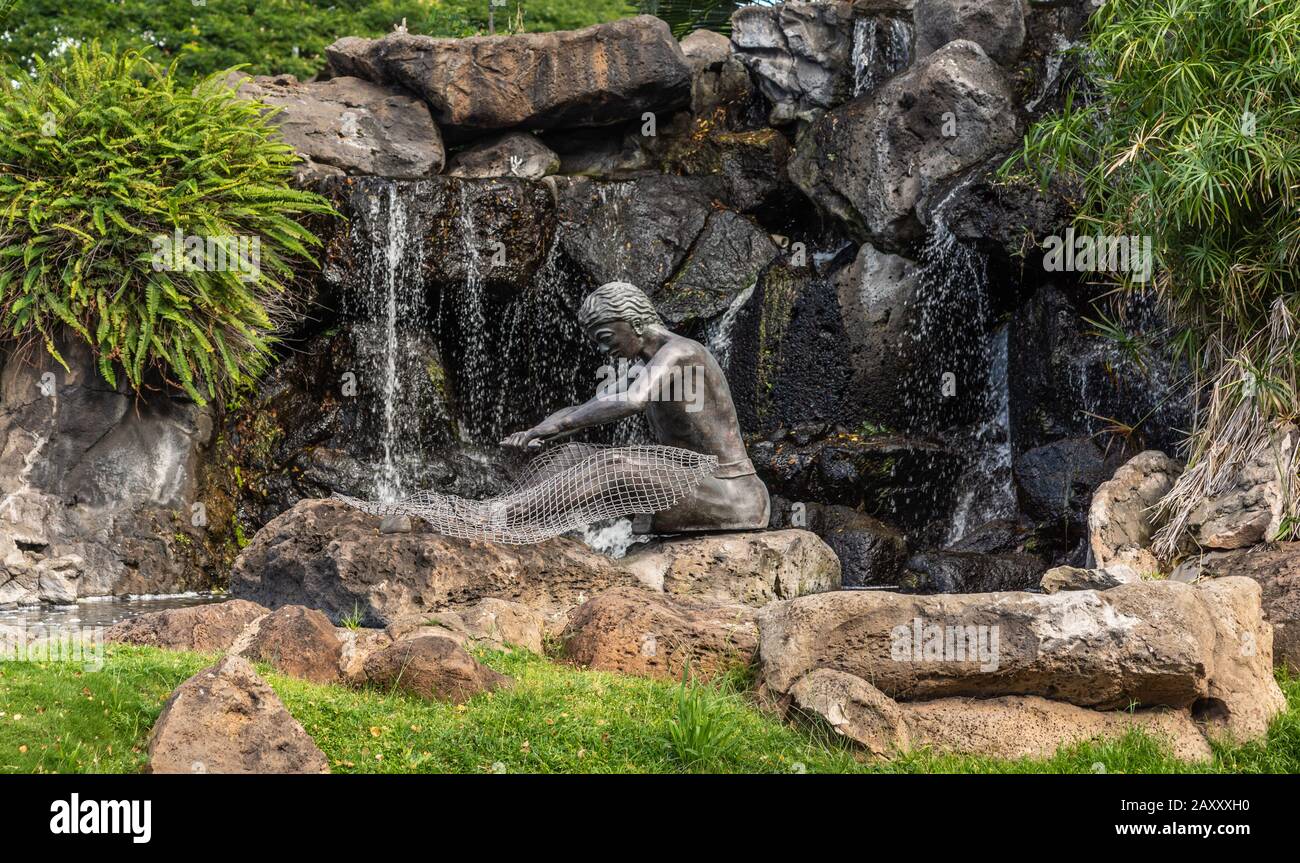 Honolulu Oahu, Hawaii, USA. - January 10, 2012: Bronze Hawaiian Net ...