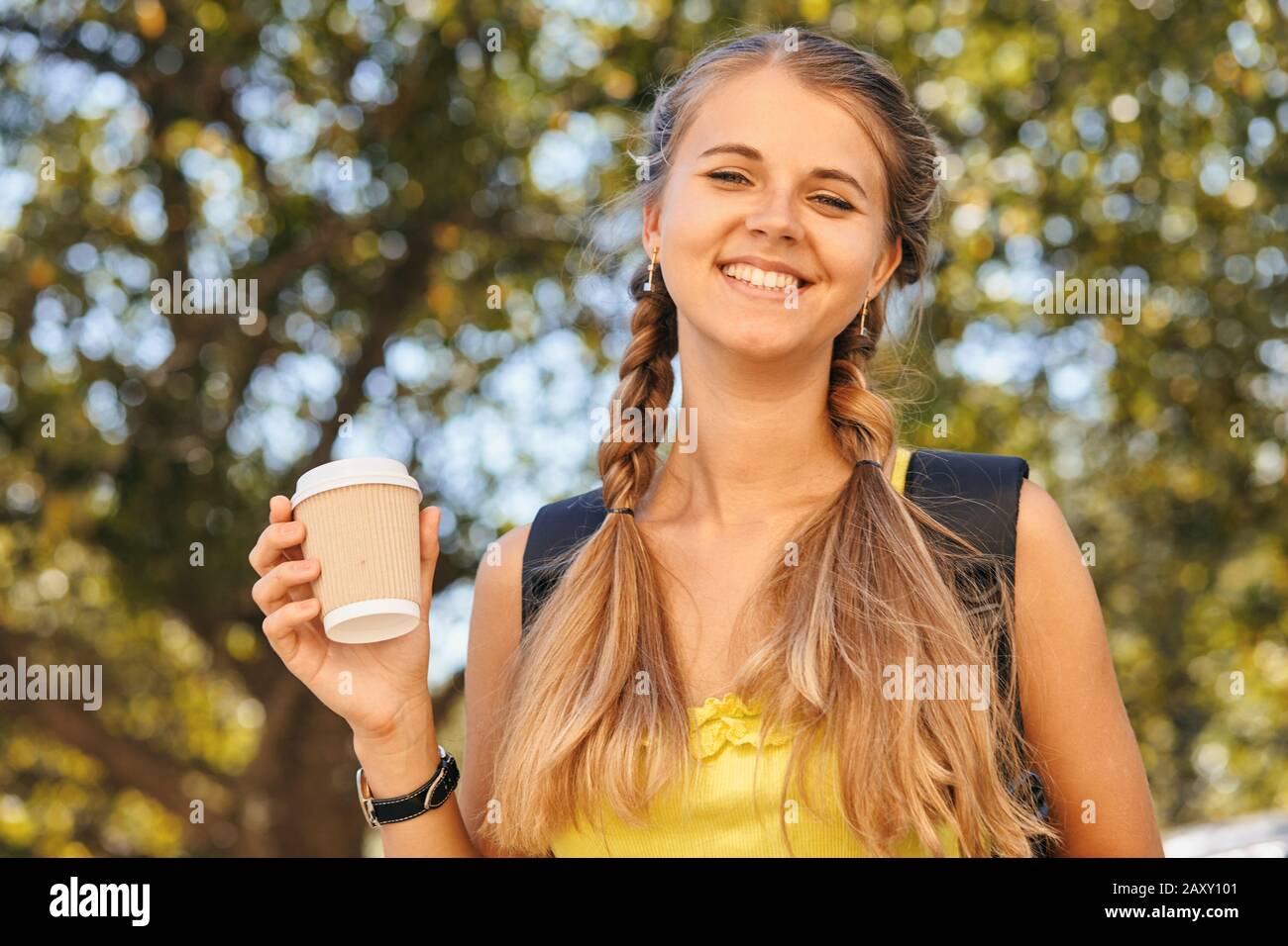 Hot summer fashion hi-res stock photography and images - Alamy