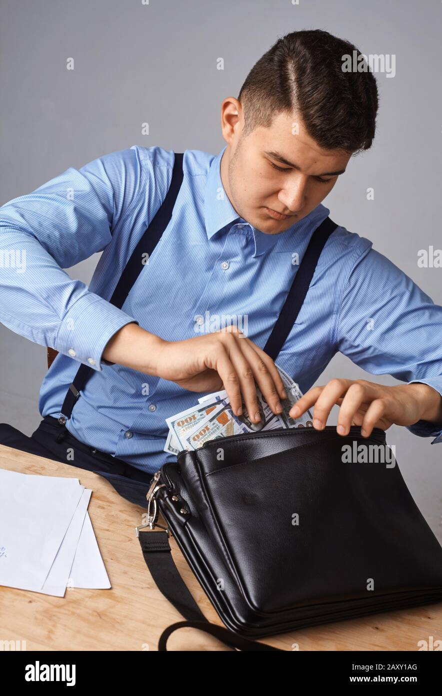 Money packs hi-res stock photography and images - Alamy