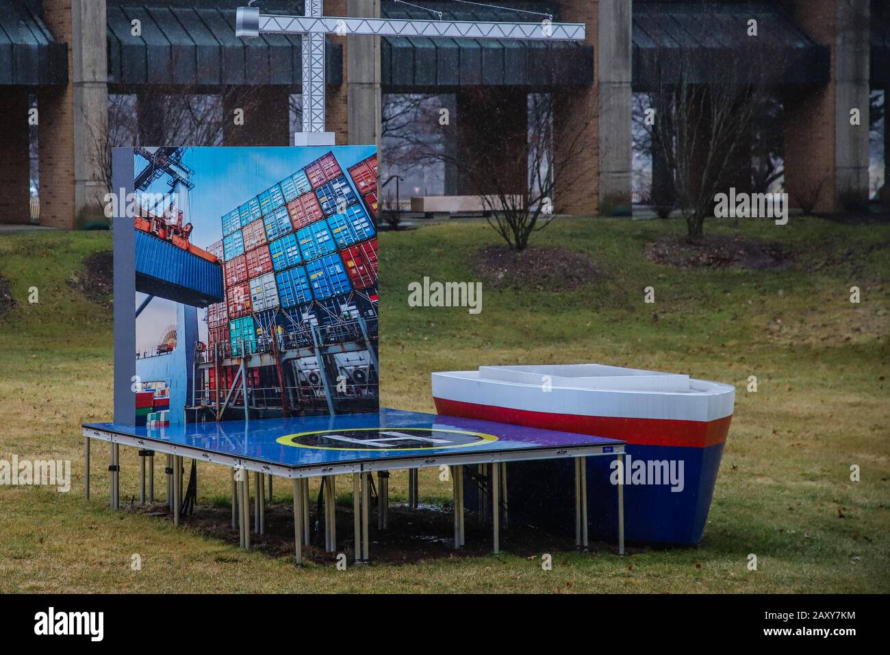 Murray Hill, NEW JERSEY, EUA. 13th Feb, 2020. 5G technology ...