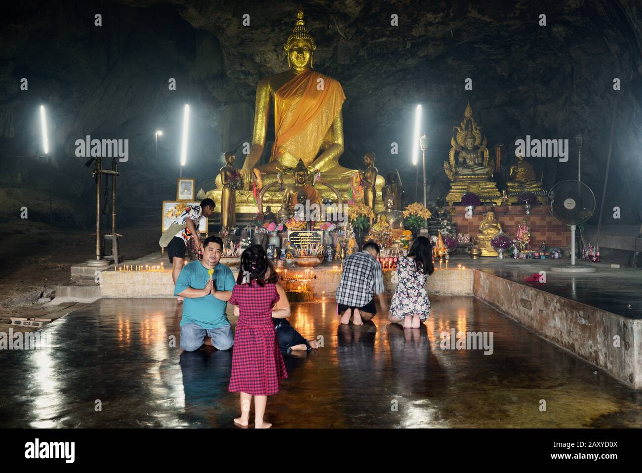 Tham krasae bridge hi-res stock photography and images - Alamy