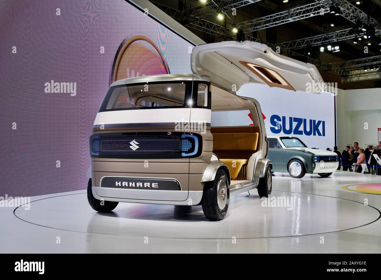 Suzuki Hanare concept car at Tokyo Motor Show 2019 Stock Photo - Alamy