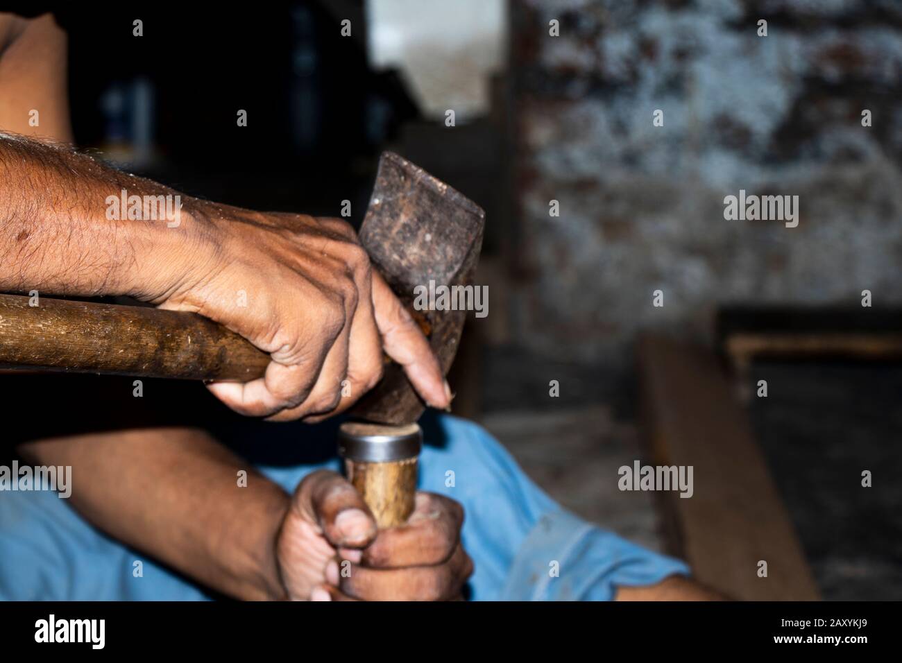 Professional carpenter planing wood planer hi-res stock photography and ...