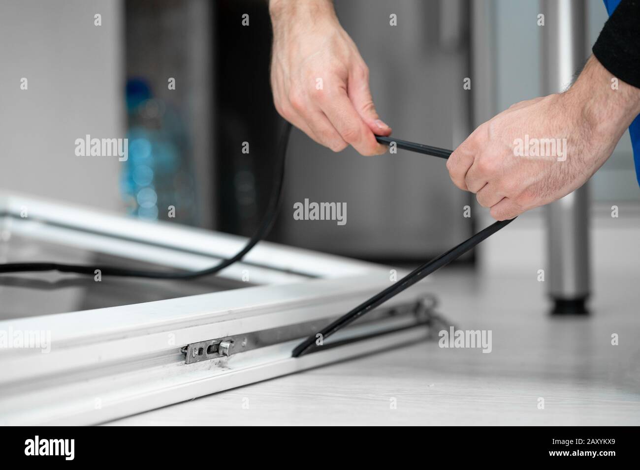 Professional master at repair and installation of windows, changes ...