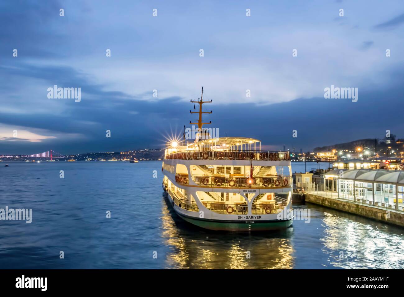 Eminonu city lines pier hi-res stock photography and images - Alamy
