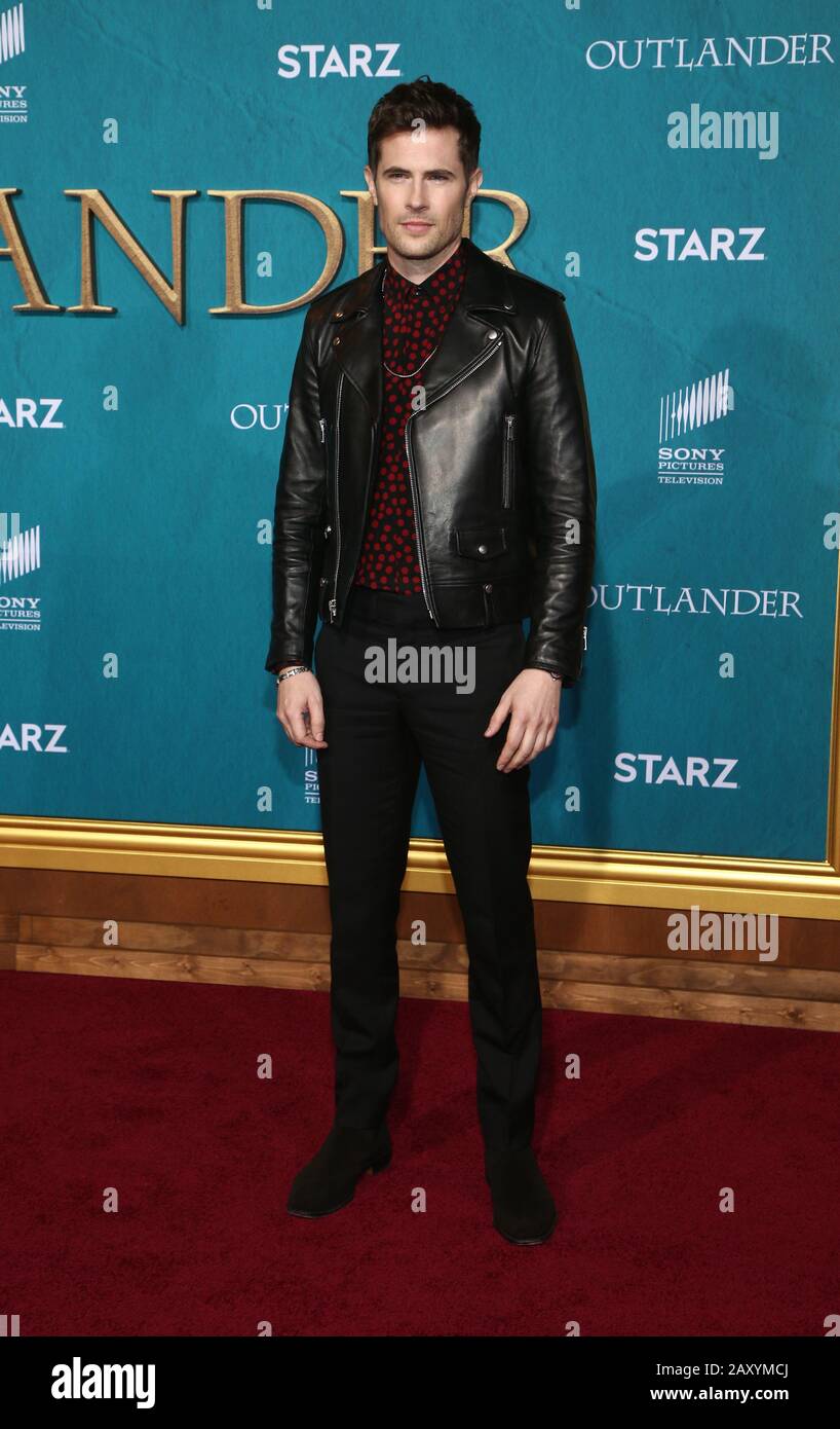 David berry outlander season 5 hi-res stock photography and images - Alamy