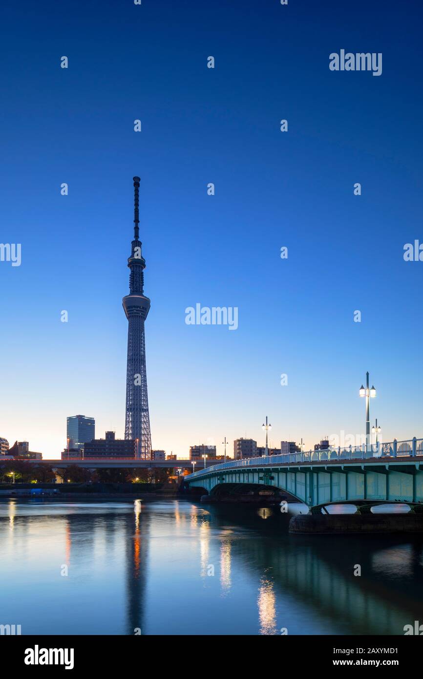Tokyo sky tree and sumida river hi-res stock photography and images - Alamy