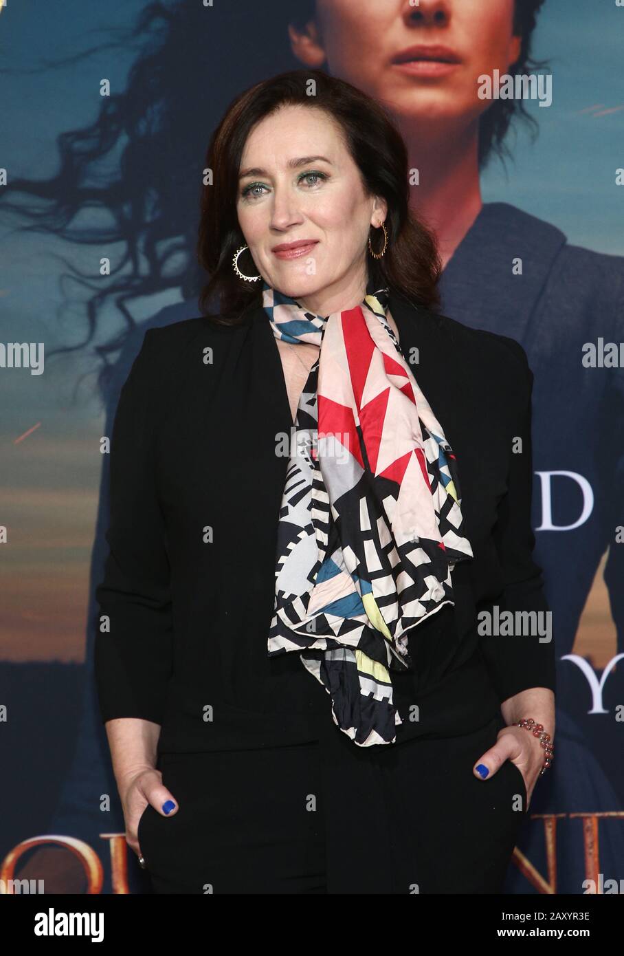 Maria doyle kennedy outlander hi-res stock photography and images - Alamy