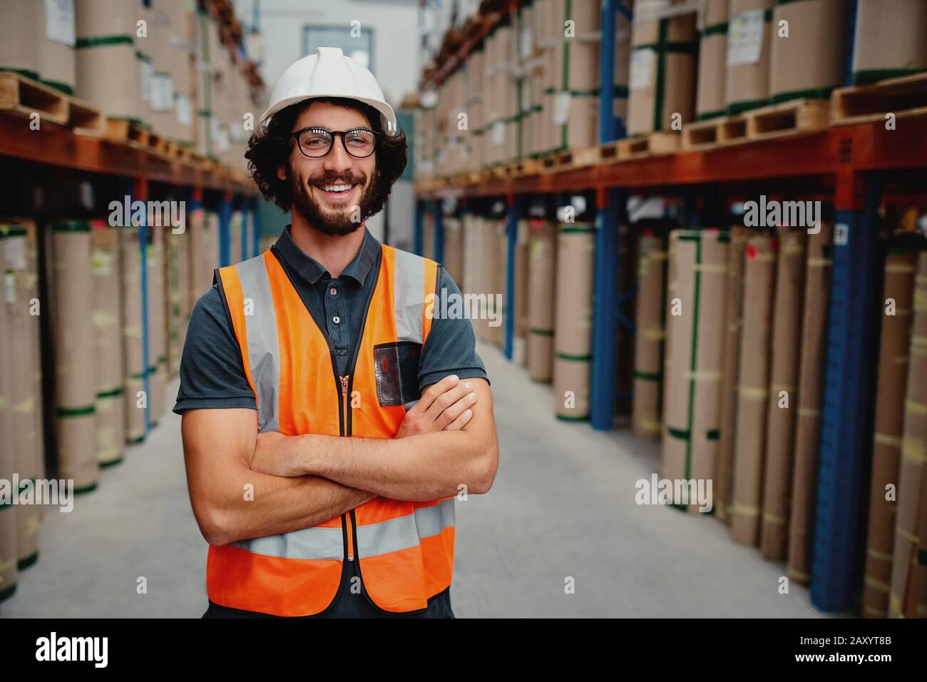 Worker wearing uniform hi-res stock photography and images - Alamy