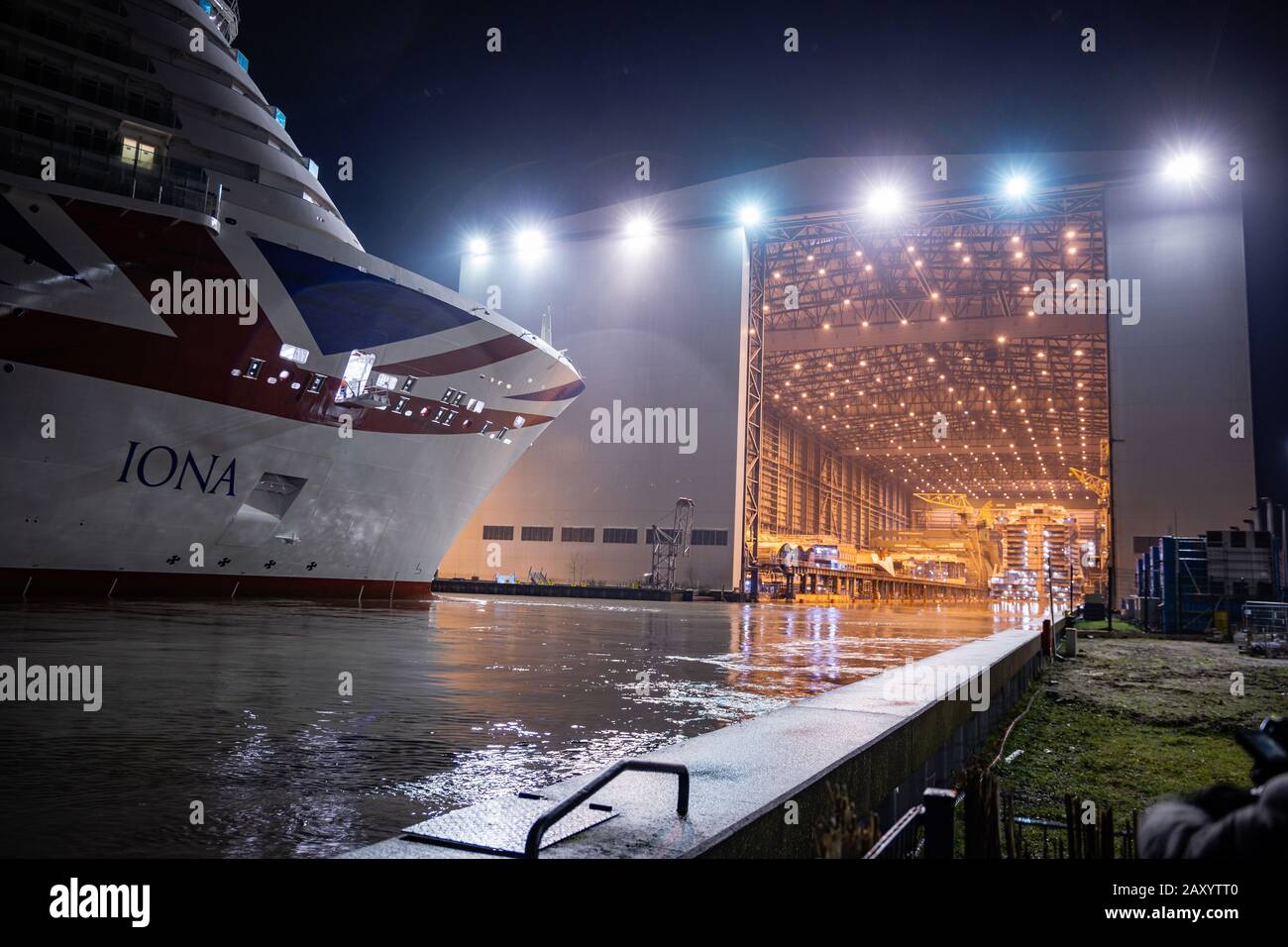 New cruise ship meyer shipyard hi-res stock photography and images - Alamy
