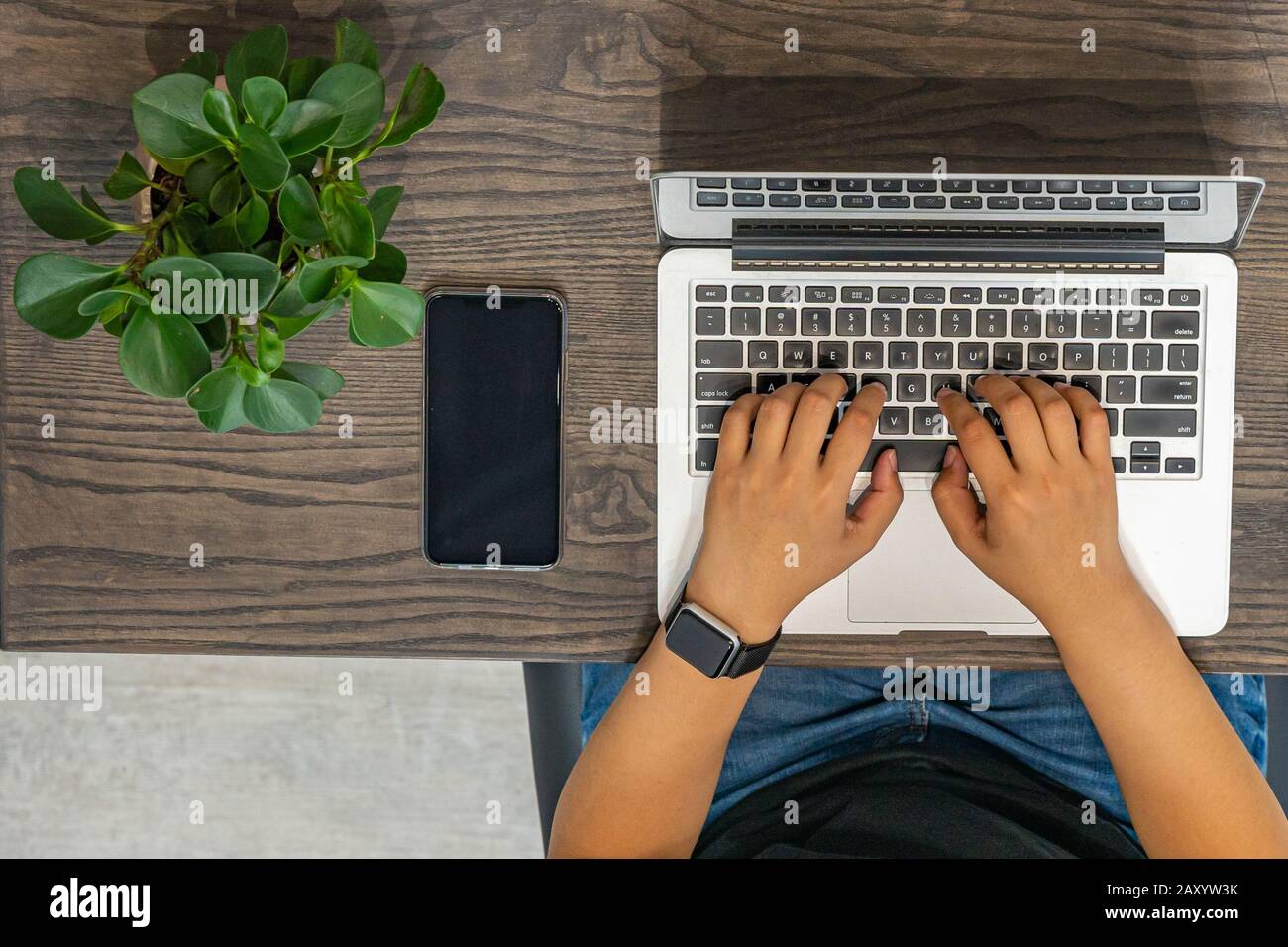 Overhead view businesswoman typing hi-res stock photography and images ...