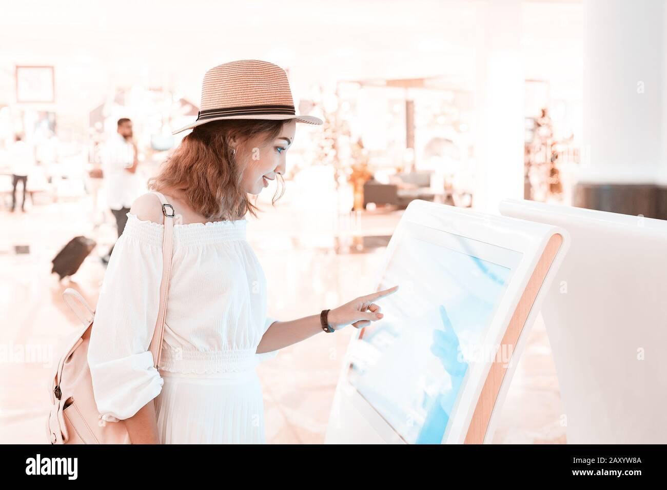 Computer self service touch screen hi-res stock photography and images ...