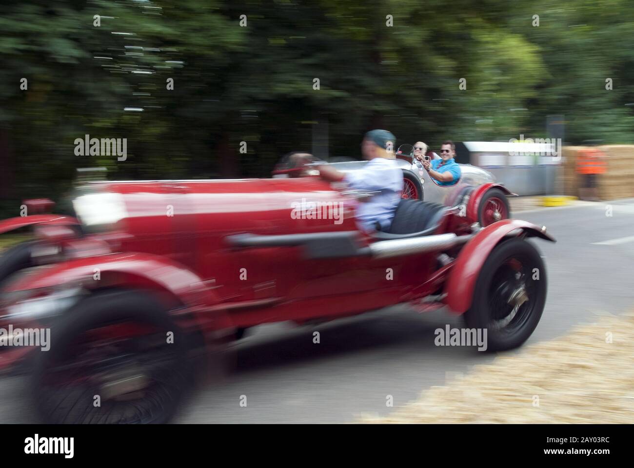 Overtake hi-res stock photography and images - Alamy