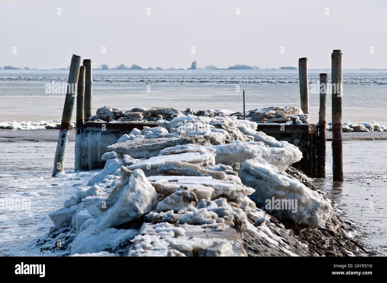 frozen ferry terminal Stock Photo - Alamy