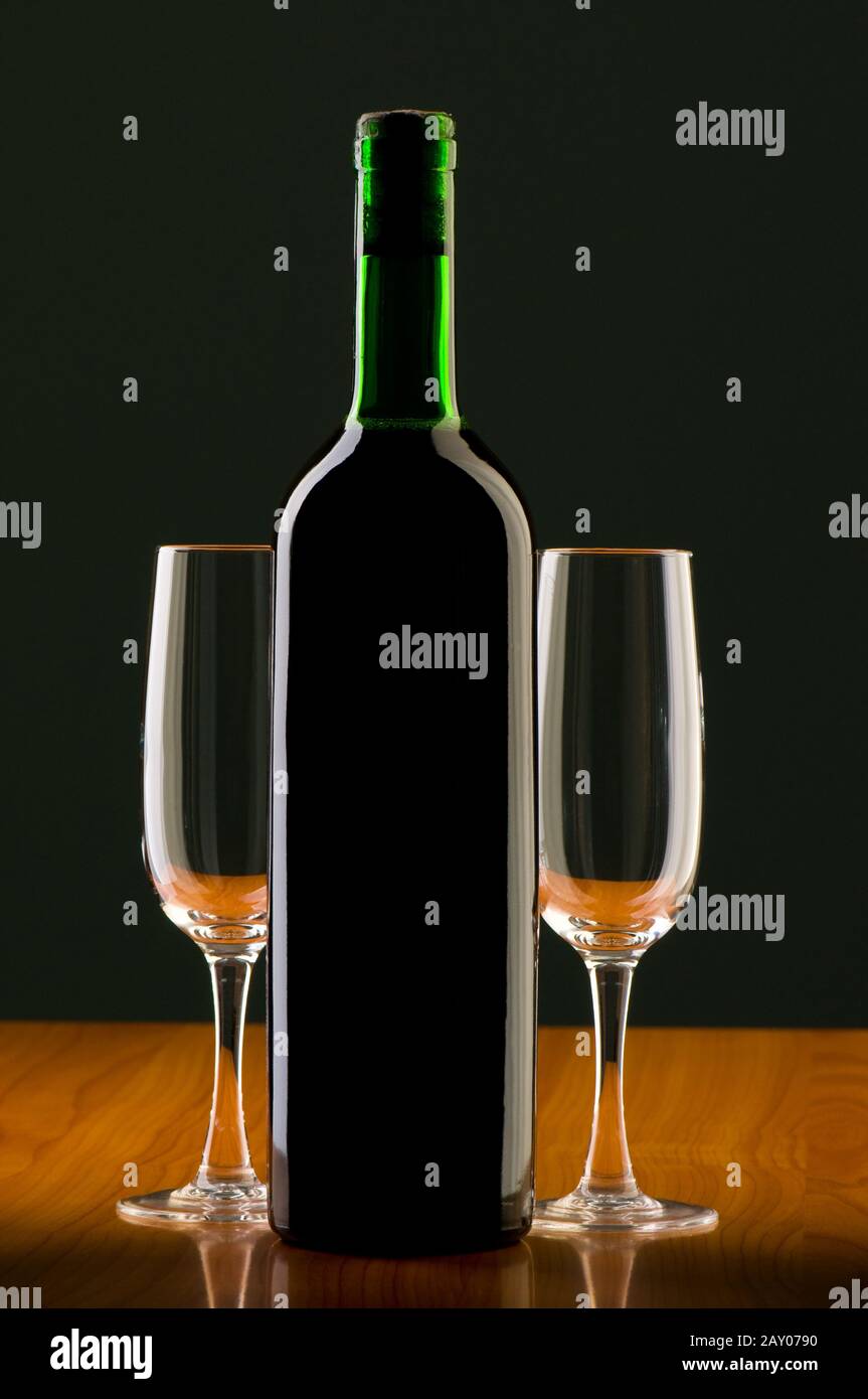 Wine concept with gradient background Stock Photo - Alamy