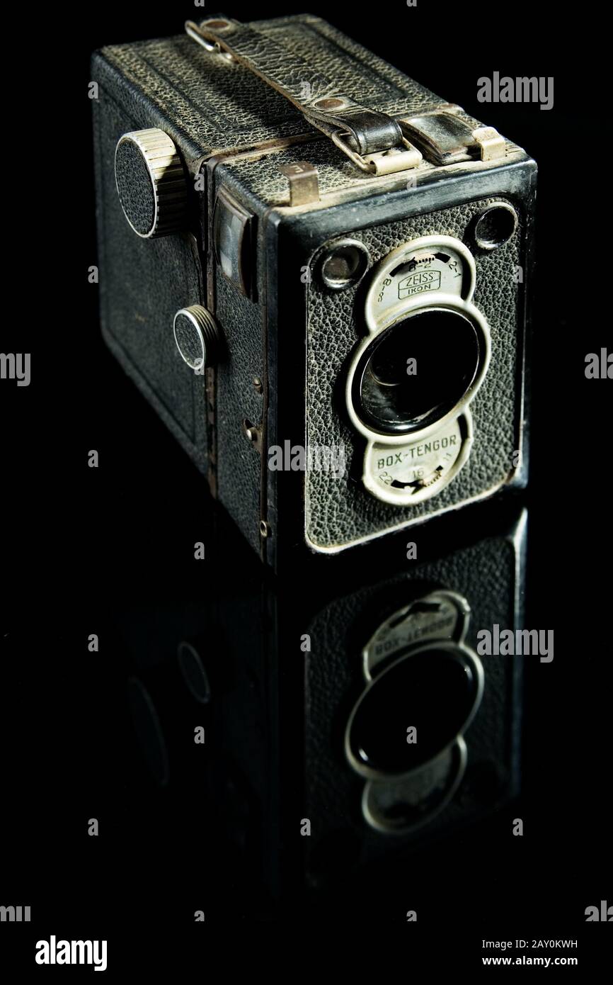 Zeiss Ikon Box - Zeiss Ikon Box Stock Photo - Alamy