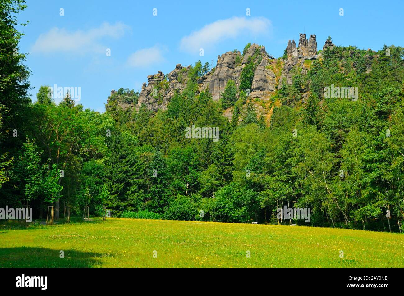 Nun rock hi-res stock photography and images - Alamy