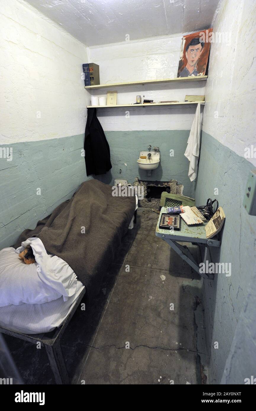 Us prison cell block hi-res stock photography and images - Alamy