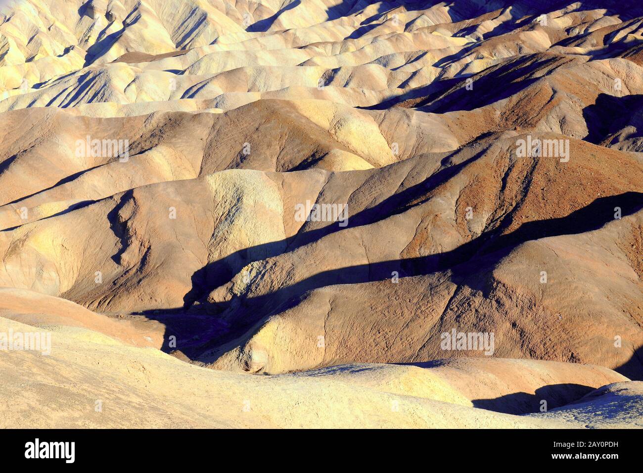 Coloured rock formations hi-res stock photography and images - Alamy