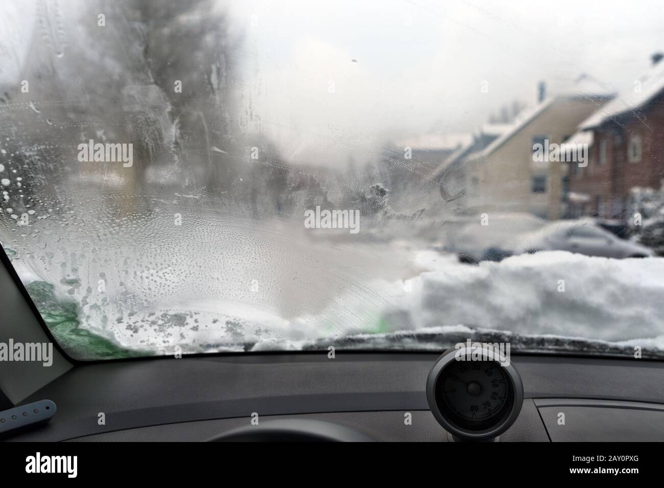 Low visibility hi-res stock photography and images - Alamy