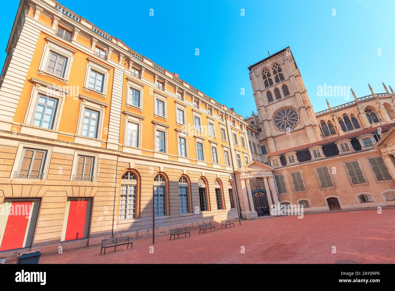 Main square lyon france hi-res stock photography and images - Alamy