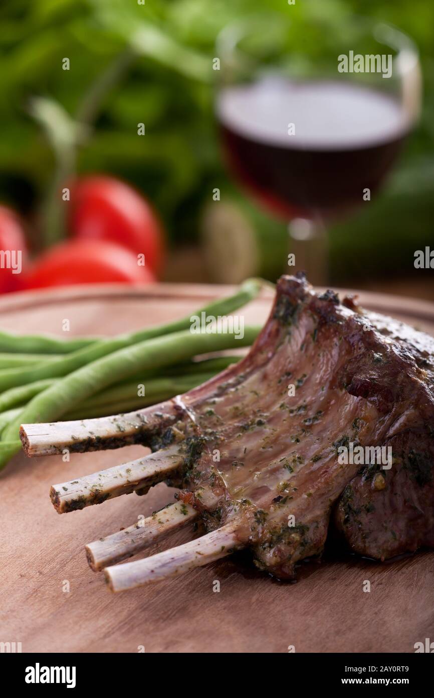 Large view of the grilled lamb chop Stock Photo - Alamy