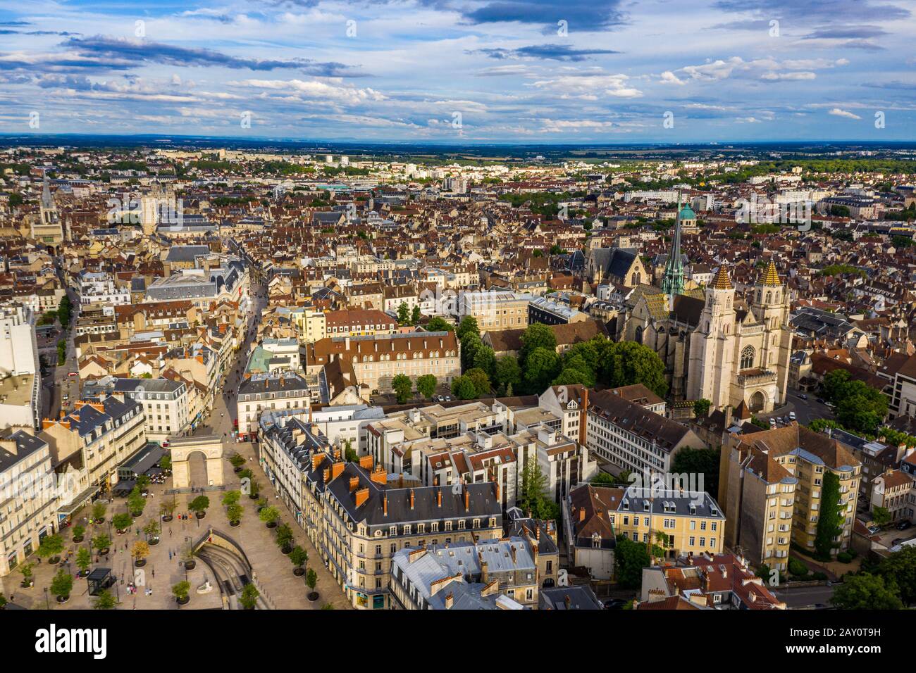 Dijon france city skyline hi-res stock photography and images - Alamy