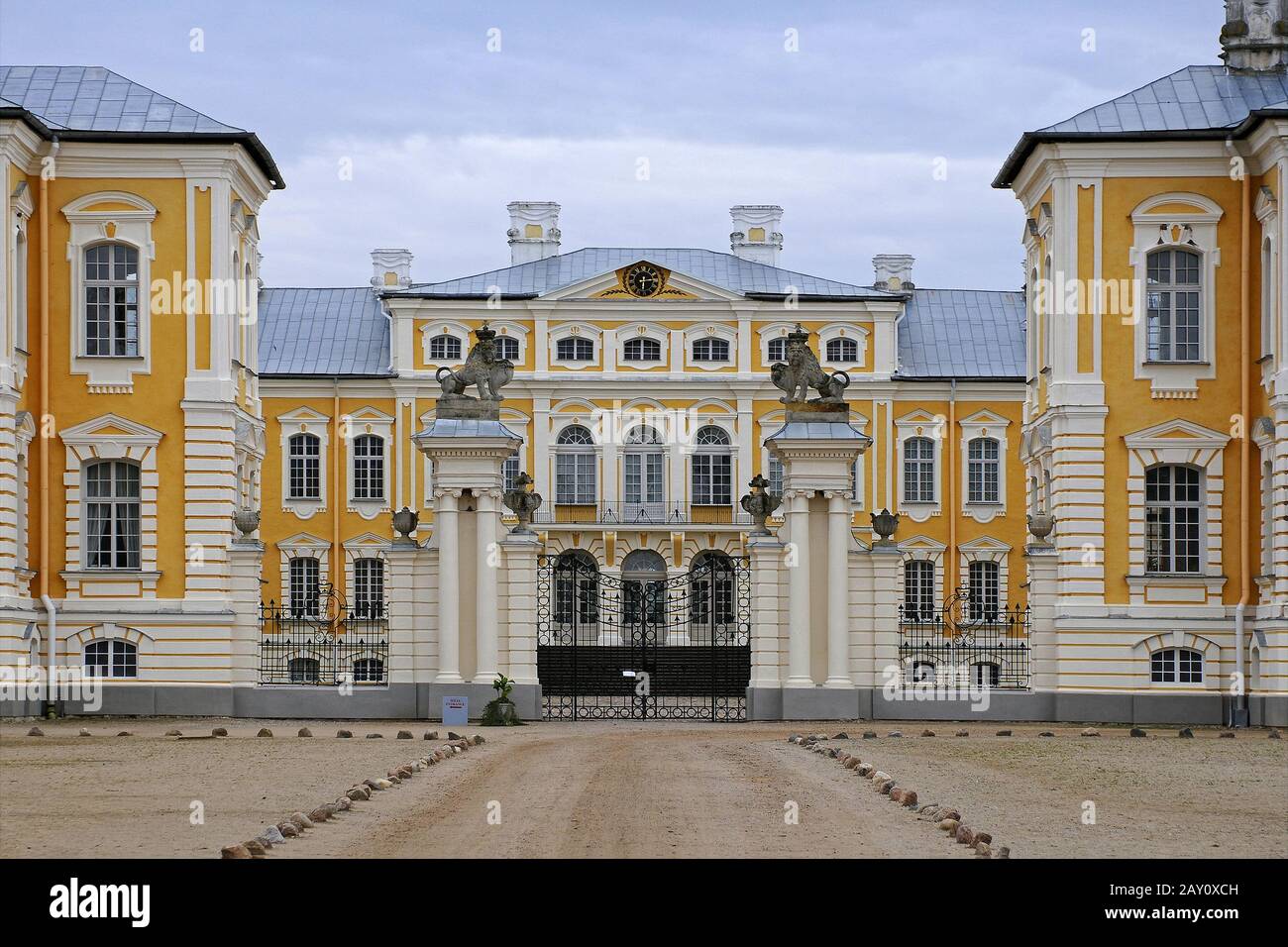 Schloss rundale hi-res stock photography and images - Alamy