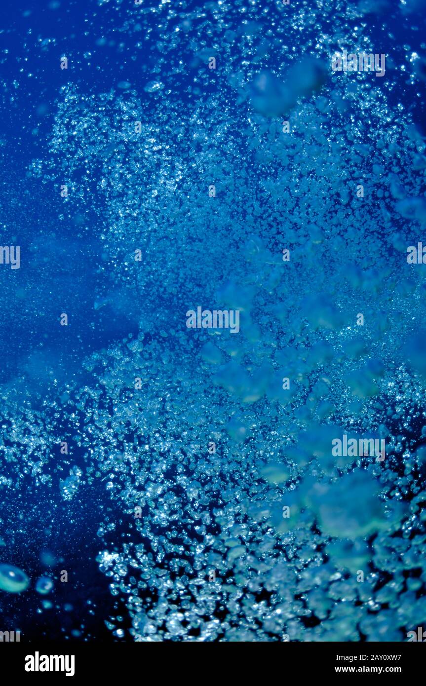 Deep sea diving bubbles hi-res stock photography and images - Alamy