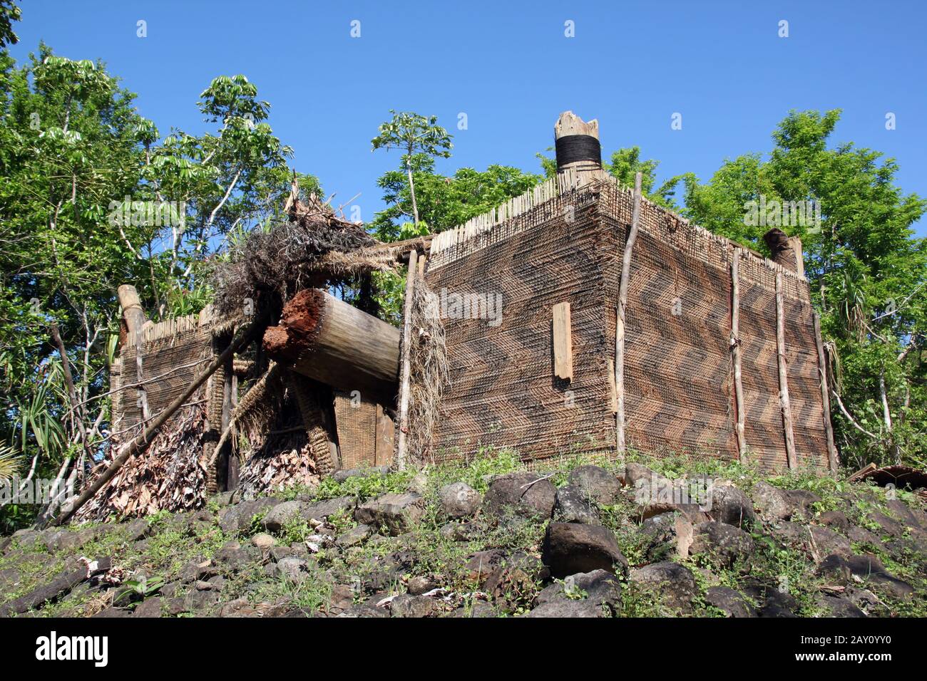 Fiji traditional house hi-res stock photography and images - Alamy