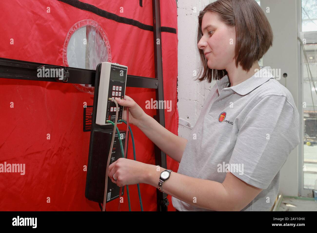 Differential pressure measuring method Stock Photo - Alamy