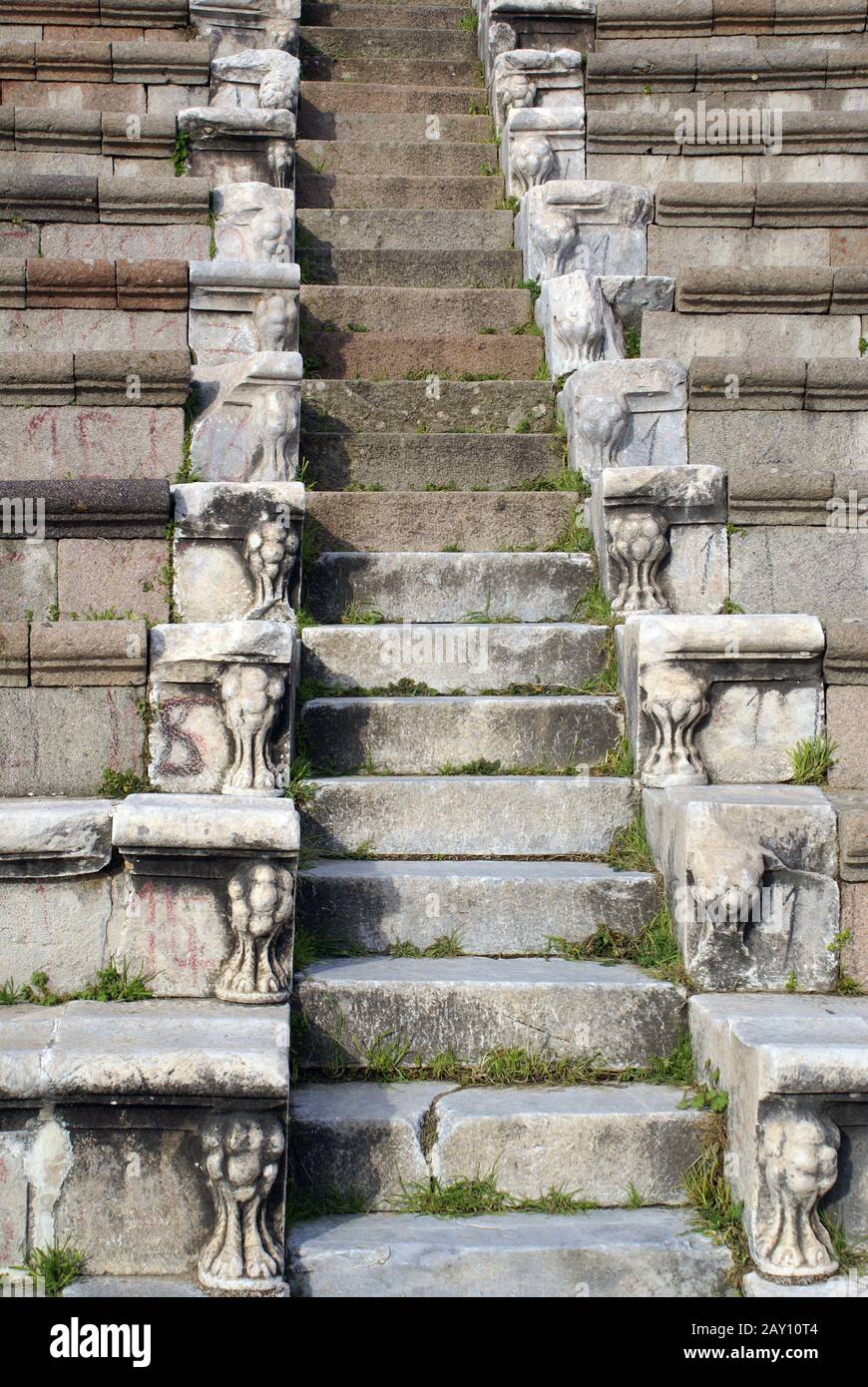 Travertine steps hi-res stock photography and images - Alamy