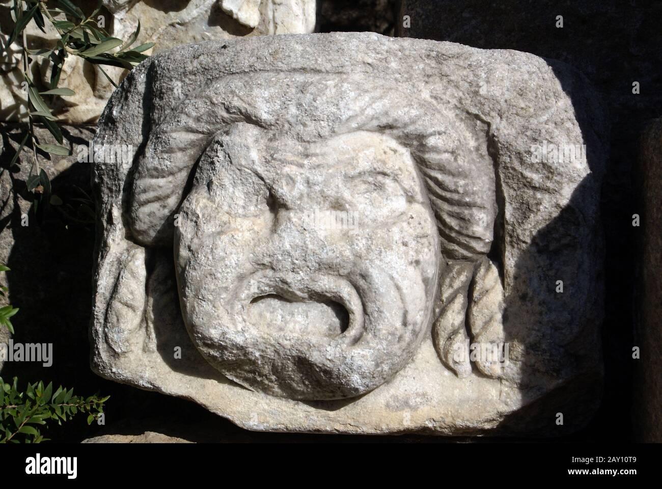 Greek theater mask hi-res stock photography and images - Alamy