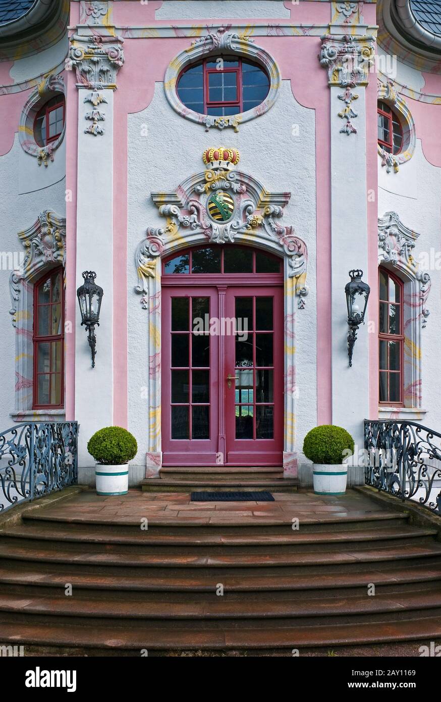 Rococo castle hi-res stock photography and images - Alamy