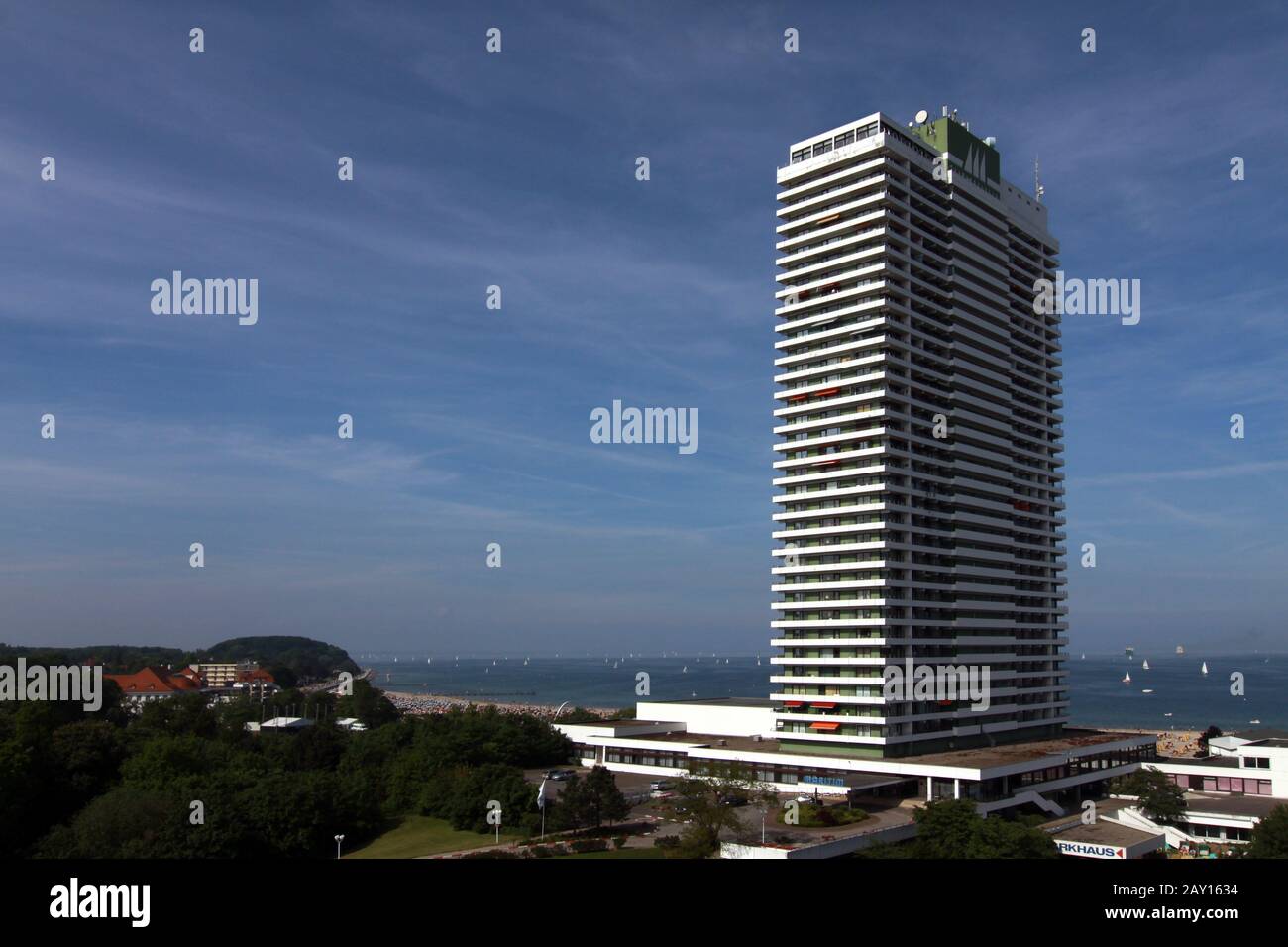 Skyscraper of the Maritim-Hotel Stock Photo - Alamy