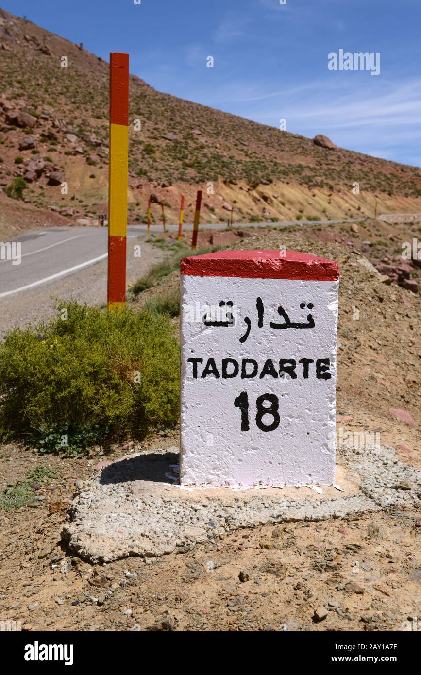 Panneau de signalisation danger hi-res stock photography and images - Alamy