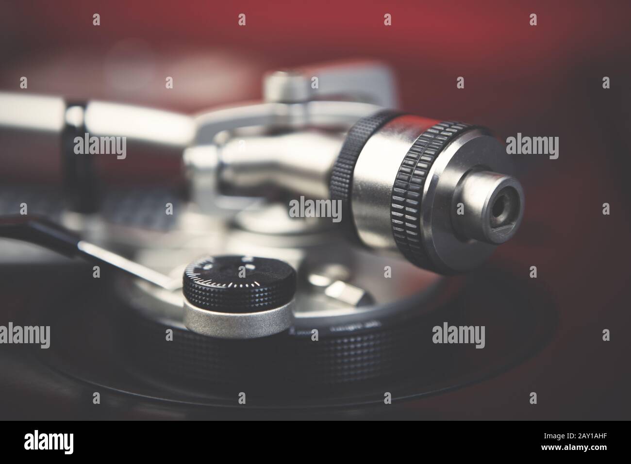 Gramophone tone arm hi-res stock photography and images - Alamy