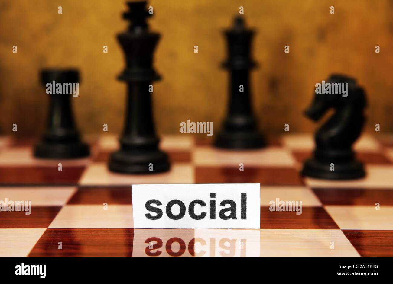Social chess hi-res stock photography and images - Alamy