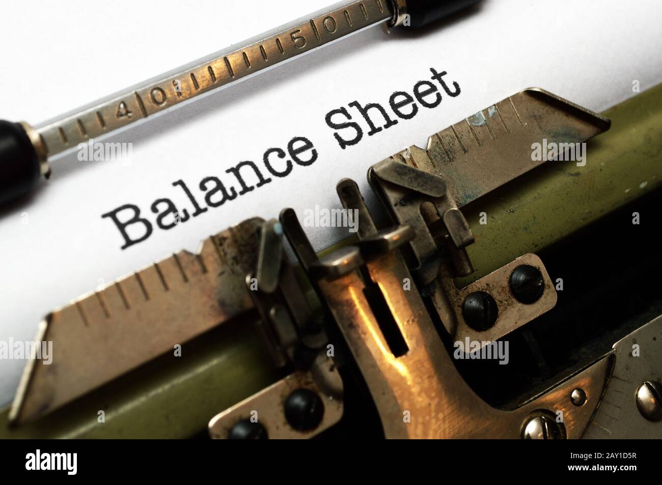 Annual balance sheet hi-res stock photography and images - Alamy