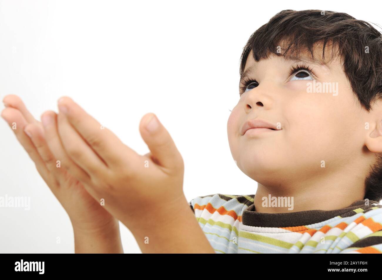 Muslim kid hi-res stock photography and images - Alamy