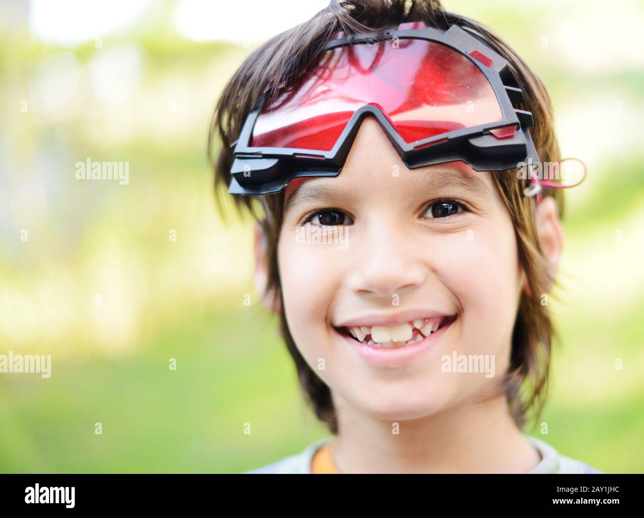 Small kid playing Stock Photo - Alamy