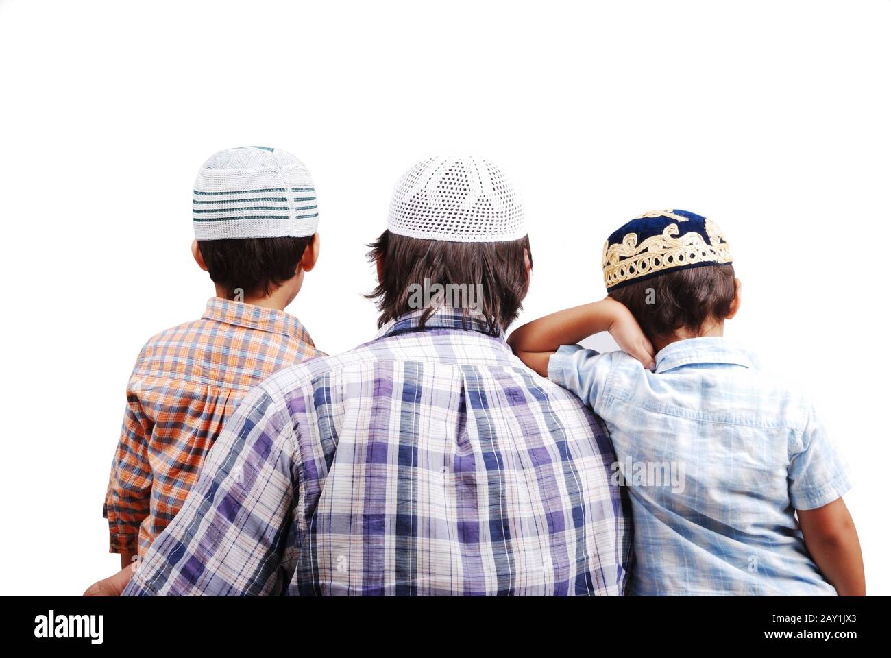 Muslim family with their back turned to camera Stock Photo - Alamy