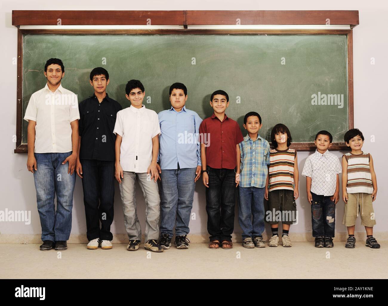 College age kid hi-res stock photography and images - Alamy