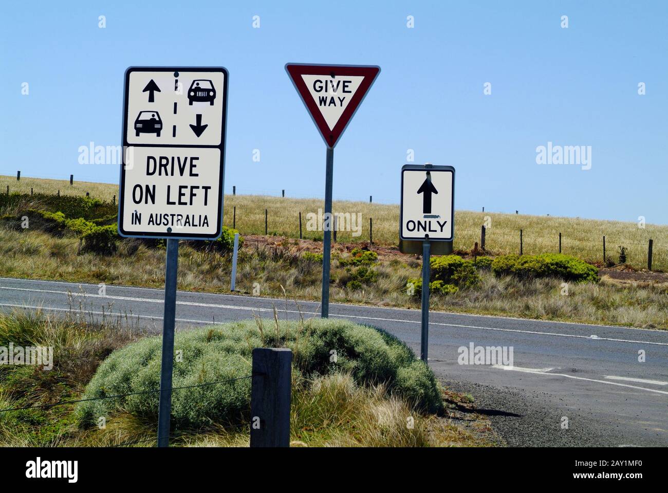 Great ocean road signs hi-res stock photography and images - Alamy