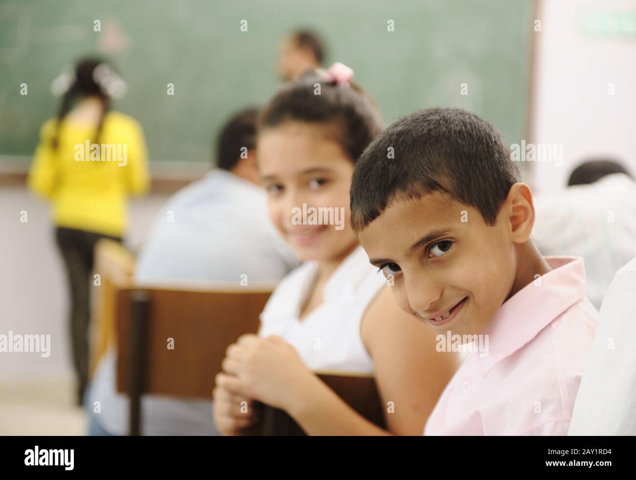 Children at school classroom Stock Photo - Alamy