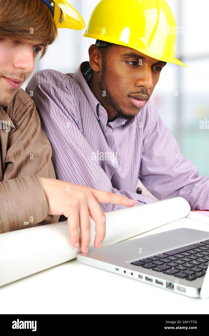 Black female engineers hi-res stock photography and images - Alamy