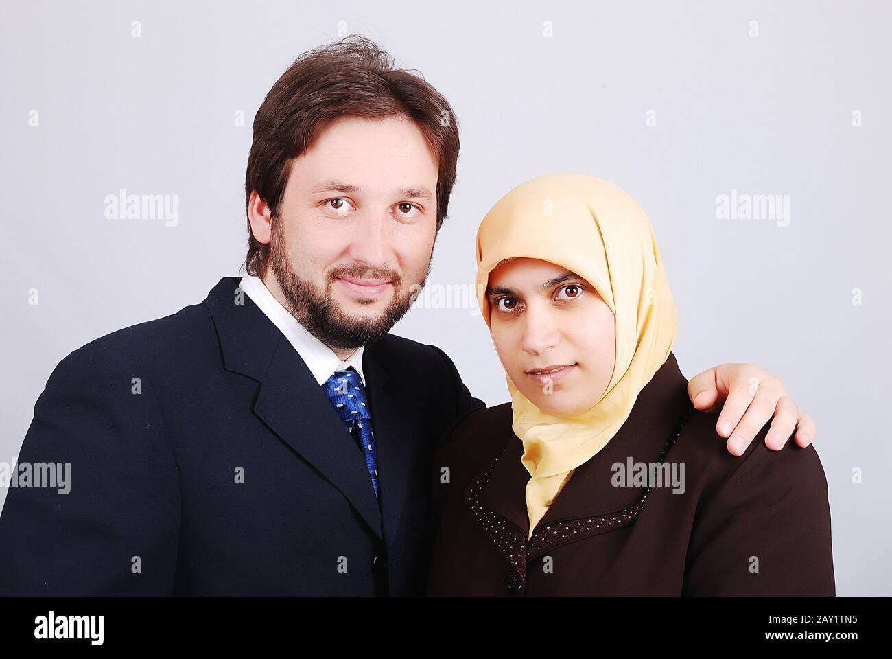 Muslim modern couple Stock Photo - Alamy