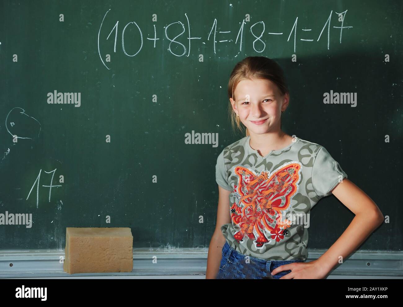 Pupil activities in the classroom at school Stock Photo - Alamy