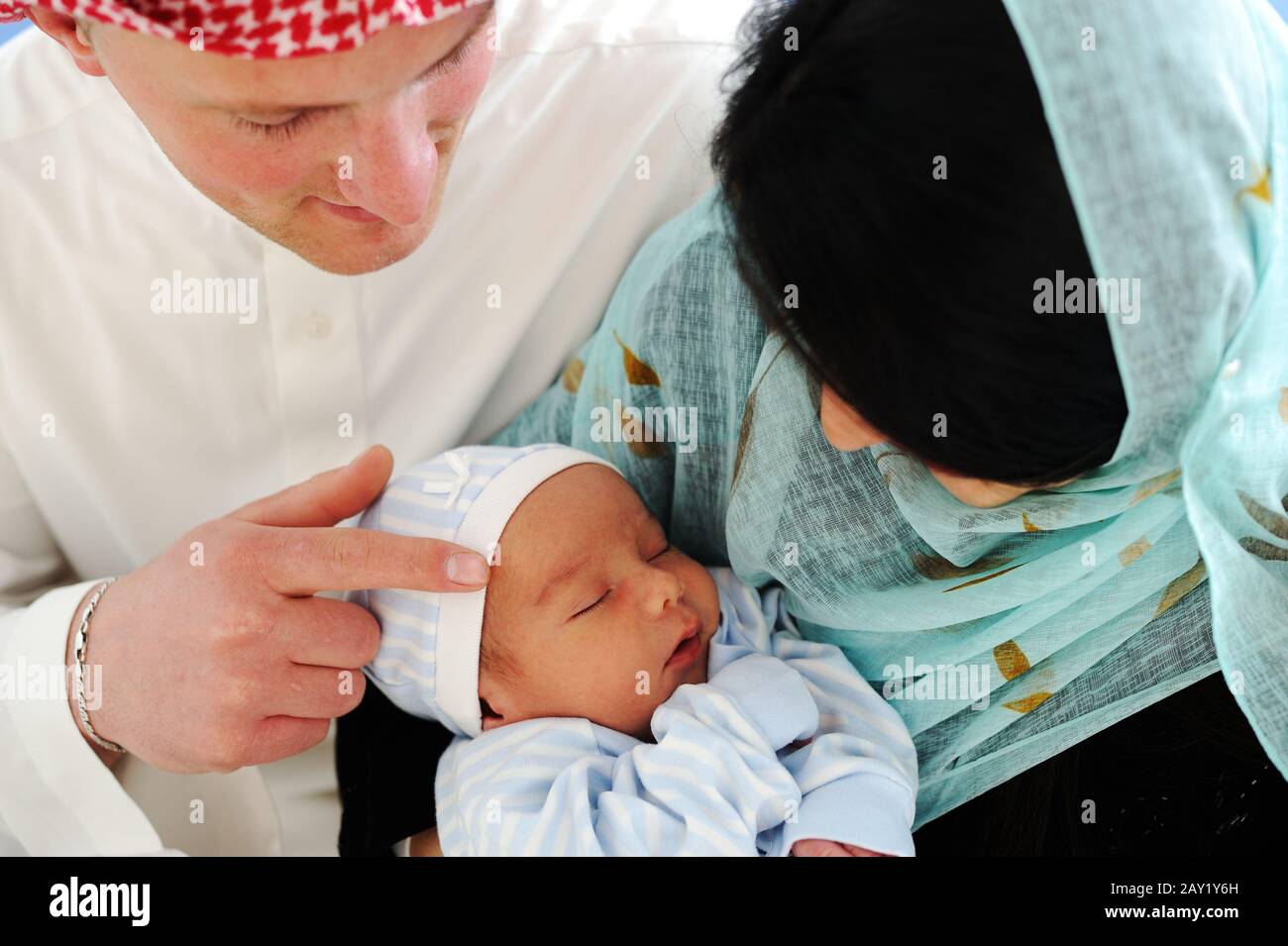 Muslim baby girl hi-res stock photography and images - Alamy